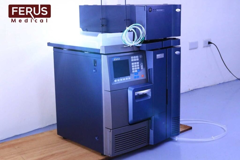 Waters Alliance 2695 Separations Module: Precision Chromatography Instrument